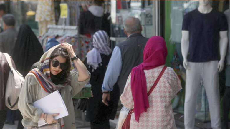 پەڕلەمانی ئێران یاسای جل و بەرگی ژنانی پەسەندکرد